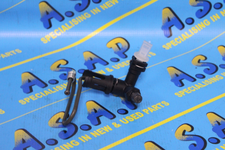CLUTCH SLAVE PIPE CONNECTOR CORSA C – ASAP Spares