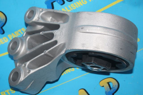 GEARBOX MOUNTING R FOR CAPTIVA MAN 2.2D – ASAP Spares
