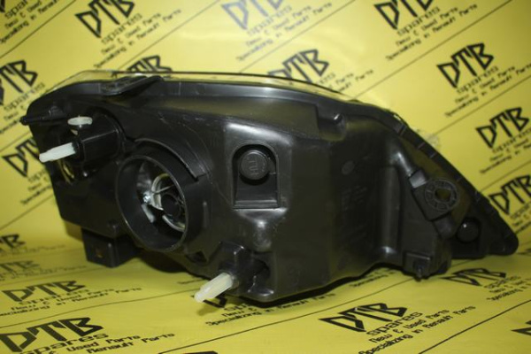 HEAD LAMP RH FOR NP200 – ASAP Spares